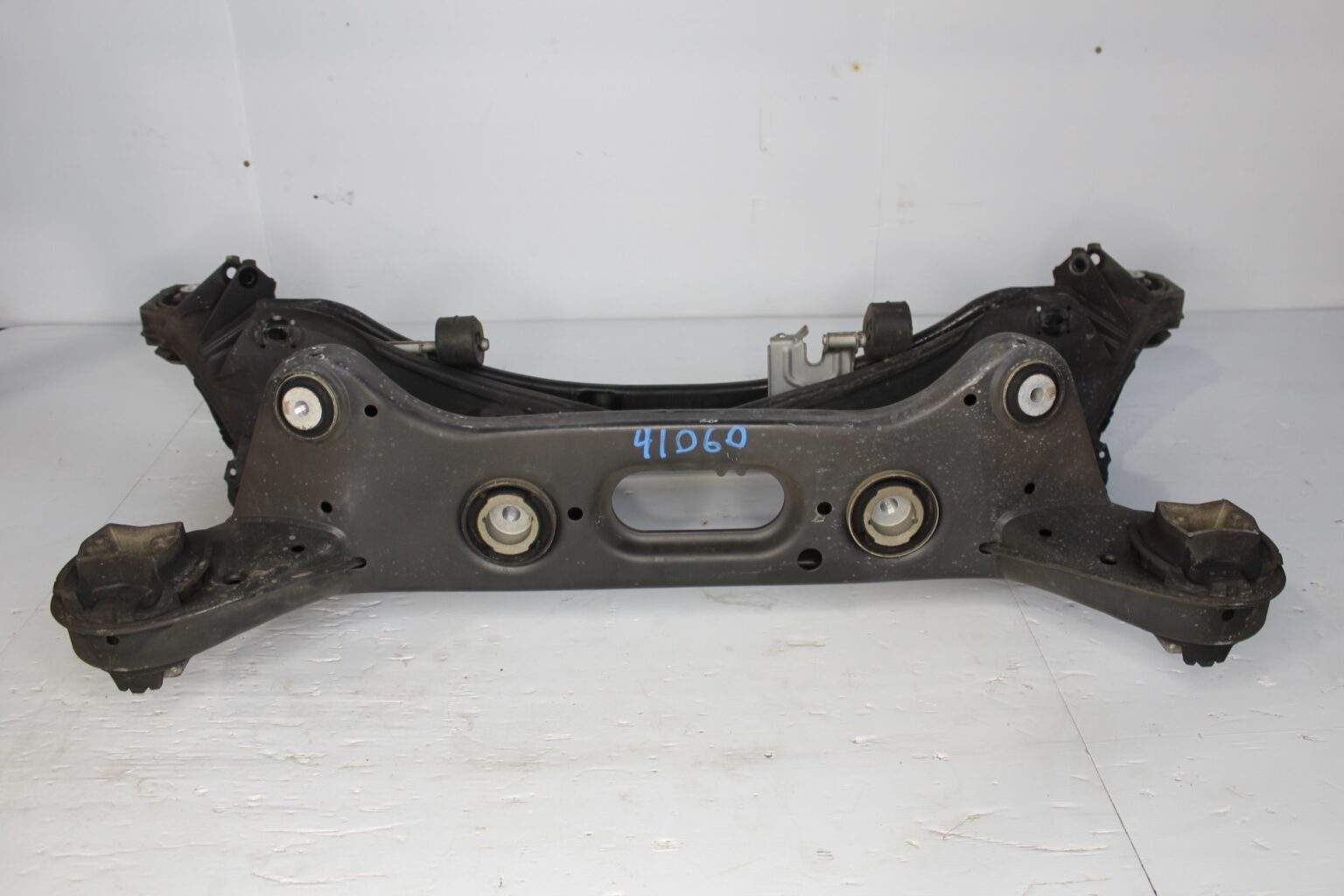 Mercedes Benz W212 E63 AMG Rear Subframe Crossmember Carrier ...